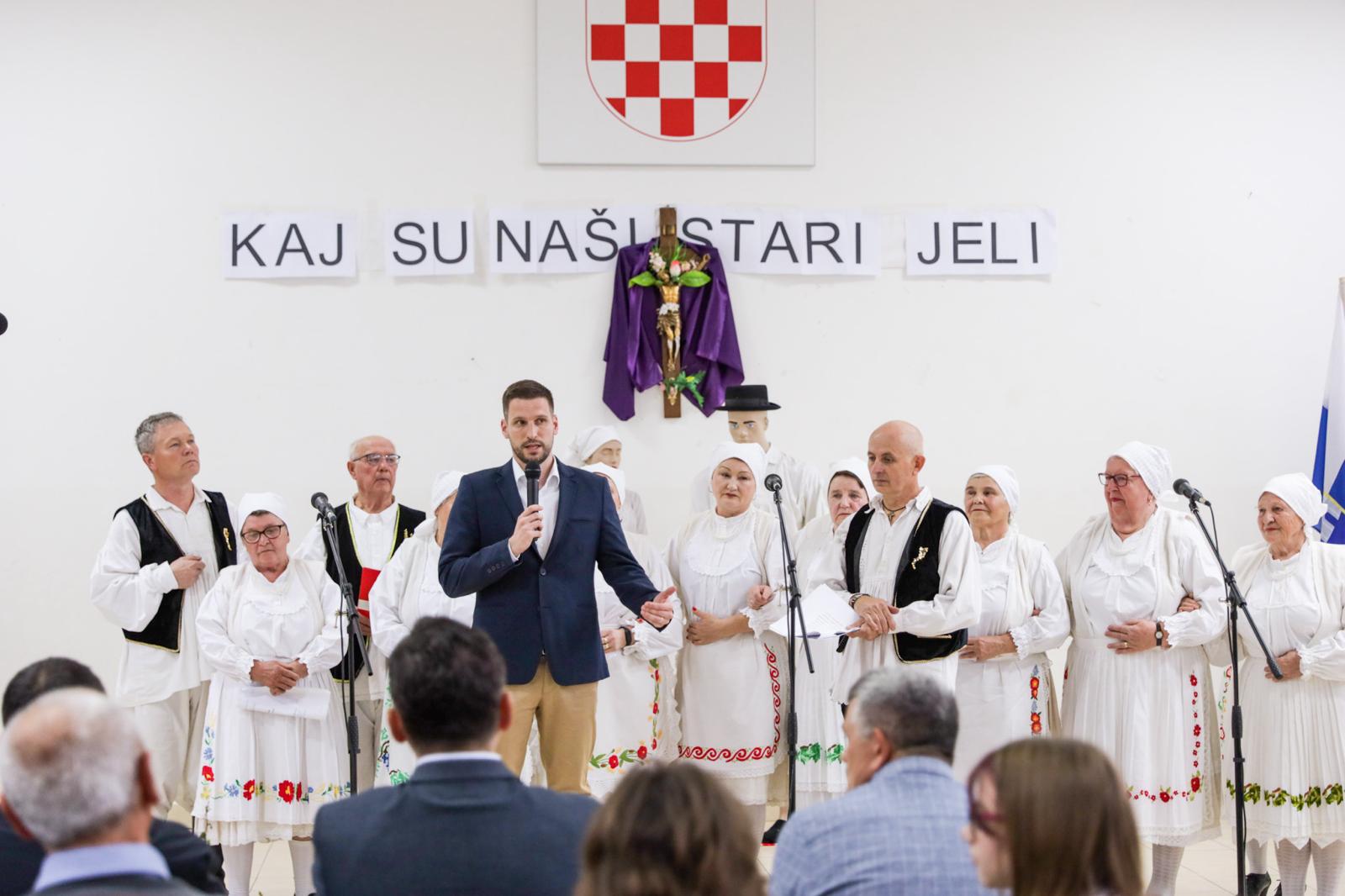 U Josipovcu prezentirana starinska domaća jela na manifestaciji ”Kaj su ...
